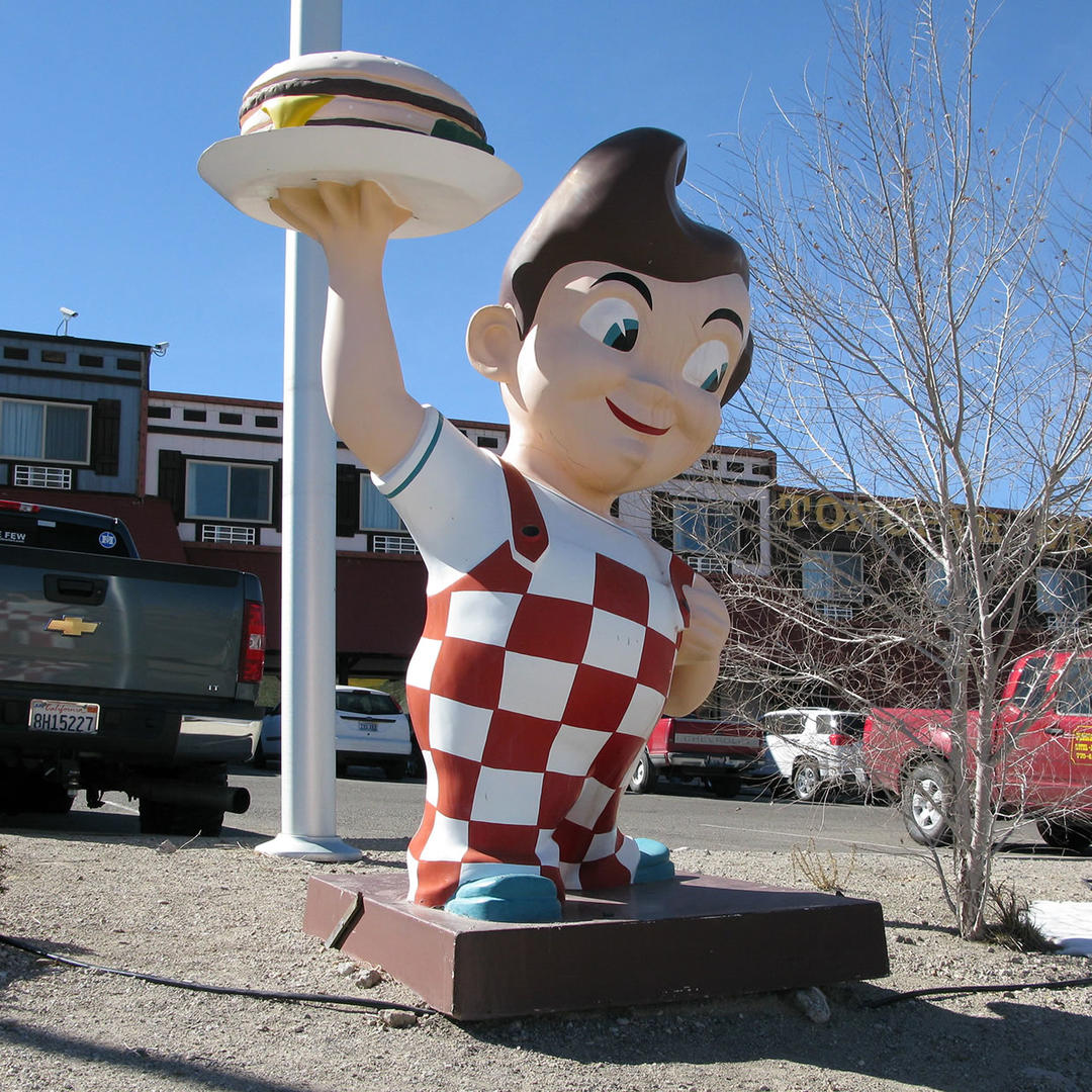 Random Bob s Big Boy Statue In Tonopah NV Random Bob s Big Boy Statue In Tonopah NV